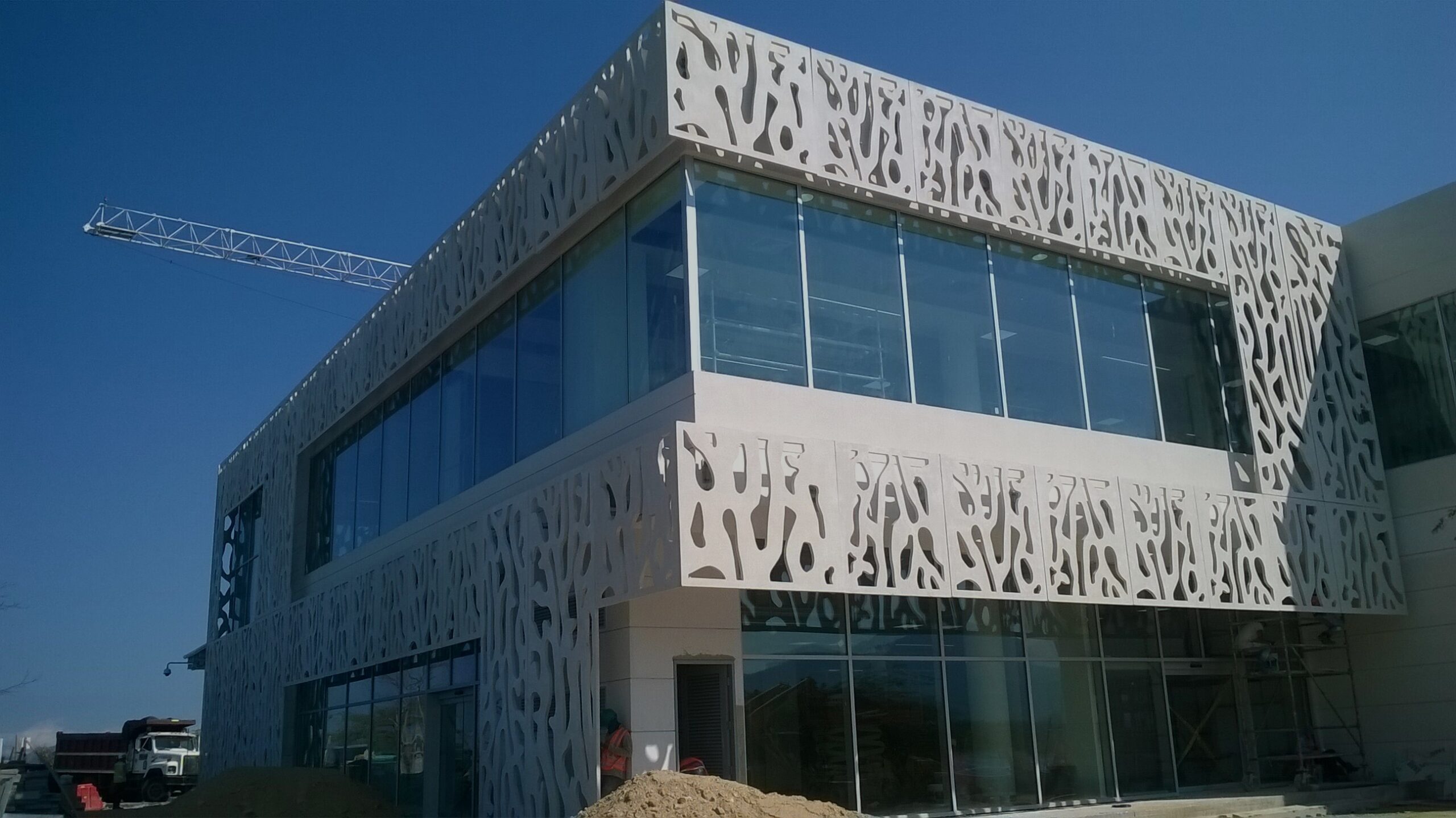 Prefabricados especiales en concreto Alta Resistencia y UHPC